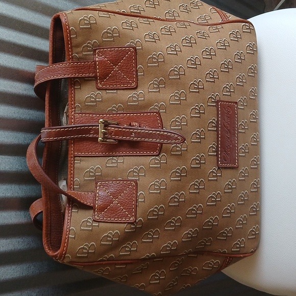 Dooney & Bourke | Bags | Dooney Bourke Vintage Large Logo Satchel ...